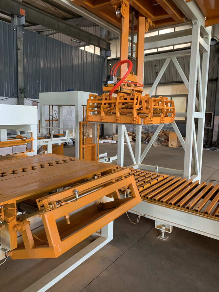Automatic Palletizer Machine For Brick Stacking | Xizi Machine